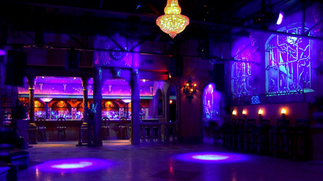 San Diego's gothic club scene San Diego's gothic club scene